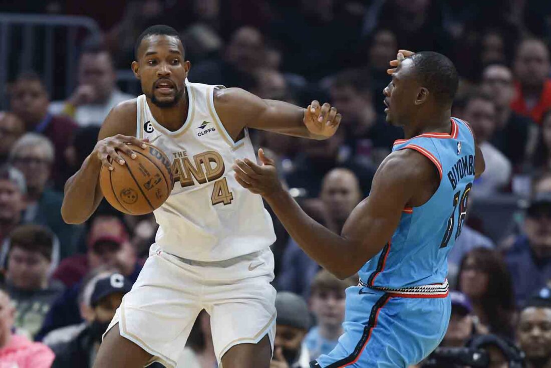 Mobley leads Cavs past Suns | News, Sports, Jobs - The Vindicator